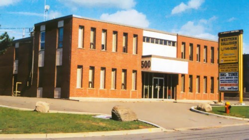 Western Collision Ltd. | Expert collision repair for your car or truck.